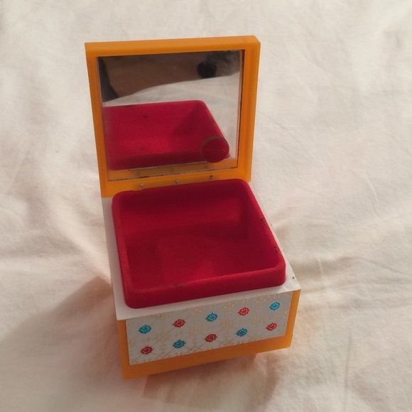 Lady Mate | Accents | Vintage Lady Mate Music Jewelry Box With Mirror ...